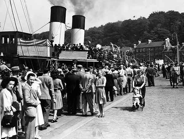 Doon the watter (Print 1948 ROTHESAY HEATWAVE) – Newsquest